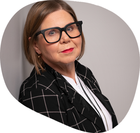 About Us - Fiona McGregor